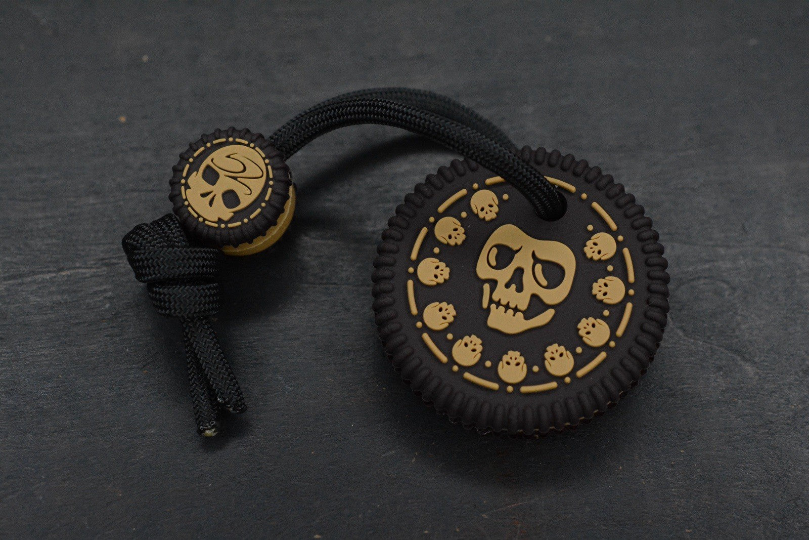 NEW Data Crew X 52 Graves Louie V Death Cookie - Chocolate GITD w/ Bea ...